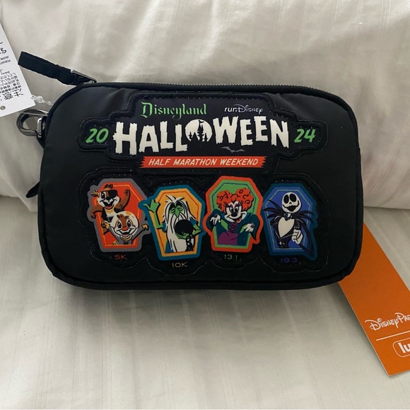 lug | Bags | Nwt Rundisney 224 Disneyland Halloween Half Marathon Lug ...